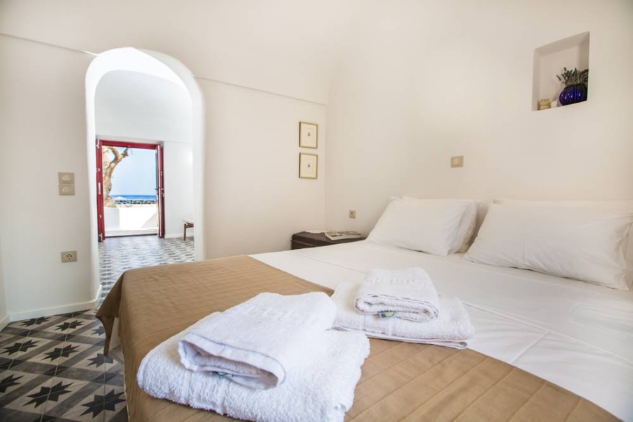 Gallery – Sunhaus Apartments Perissa Santorini